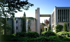 5 amazingly bizarre homes you’ll want to know